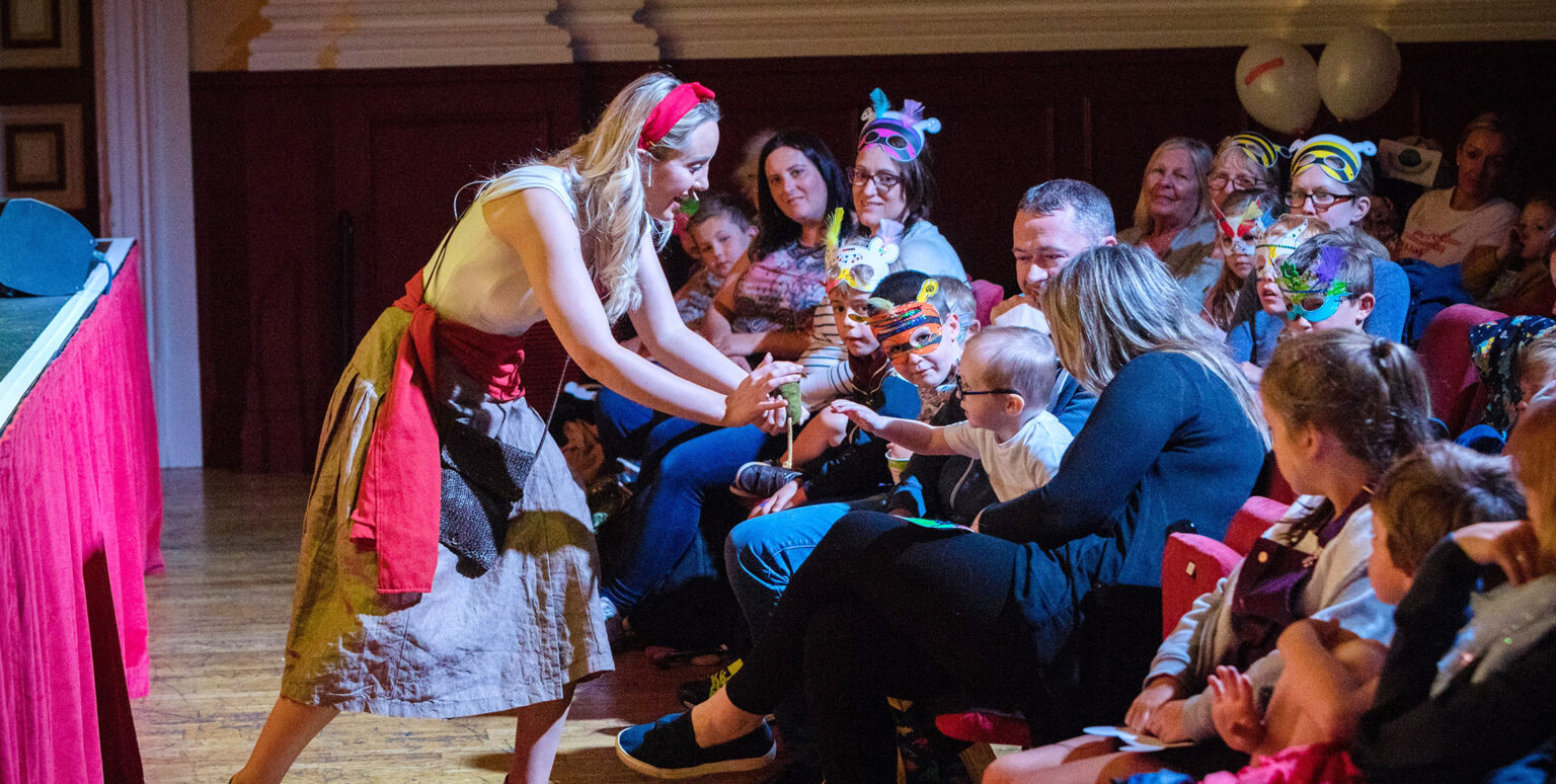 BBC Radio 2 DANCE Sounds of the 90s with Vernon Kay | Albert Halls